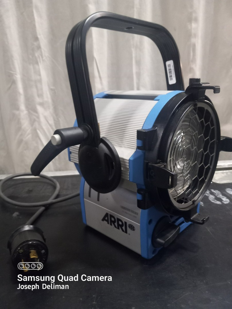 Arri Studio Fresnel Arri 1k | 210 USD - Gebrauchte ...
